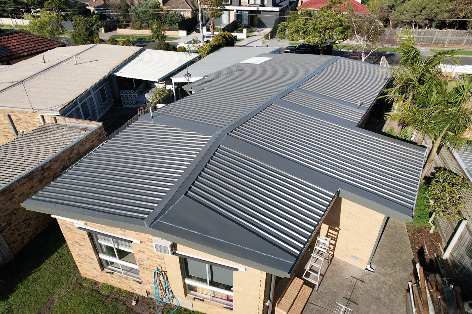 Colorbond Roof vs Tile Roof: Which One Should You Choose?